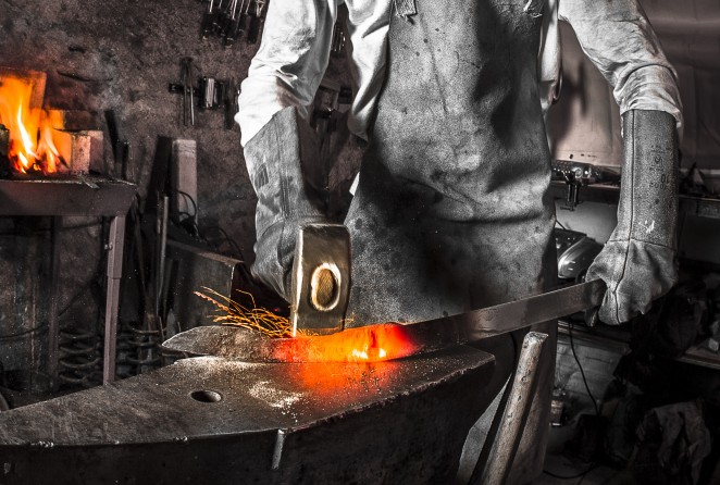 La Forge des Montagnes | Couteaux primitifs et bruts de forge